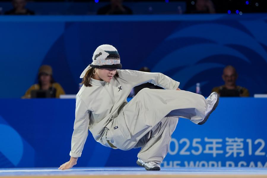 Teen sensation Guo wins China's first World Breaking Championship title ...