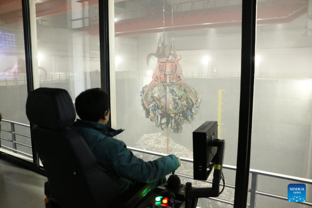 Kyrgyzstan launches Chinese-funded waste-to-energy plant-Xinhua