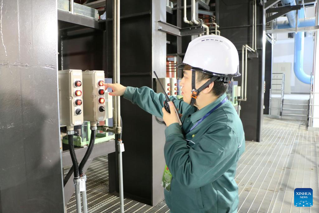 Kyrgyzstan launches Chinese-funded waste-to-energy plant-Xinhua