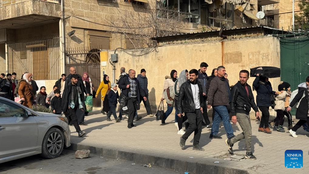 Renewed clashes in Syria's Aleppo force thousands to flee Kurdish ...