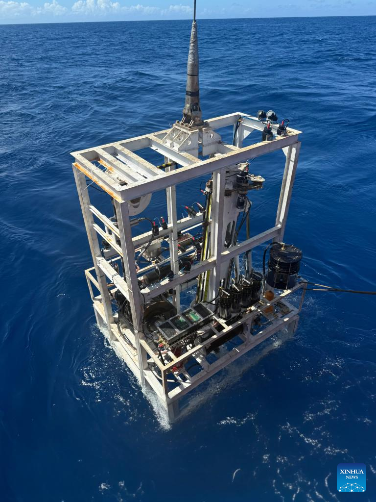 China Focus: China unveils undersea drilling robot to boost deep-sea ...