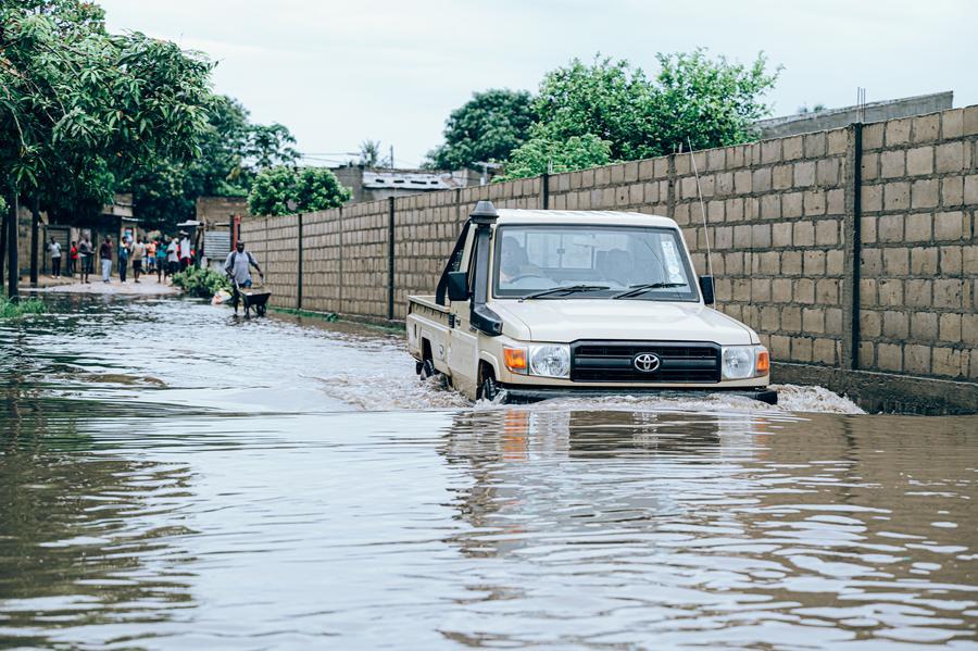 Intense rains, dam discharges push southern Mozambique to maximum flood ...