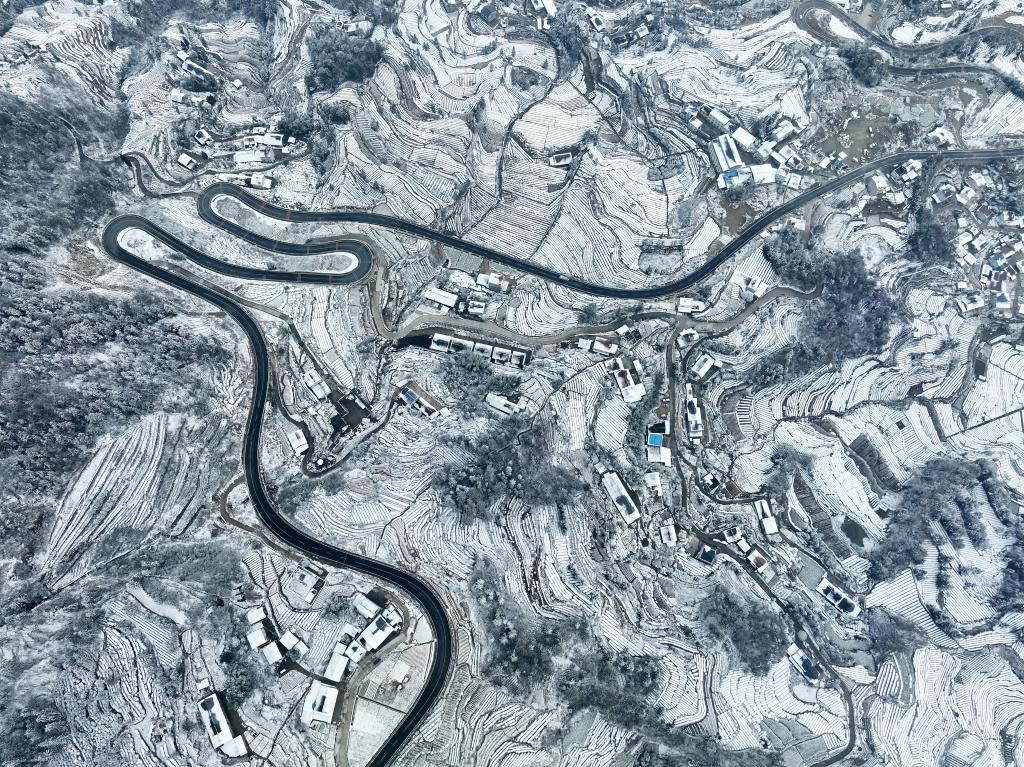 In pics: snow scenery across China-Xinhua