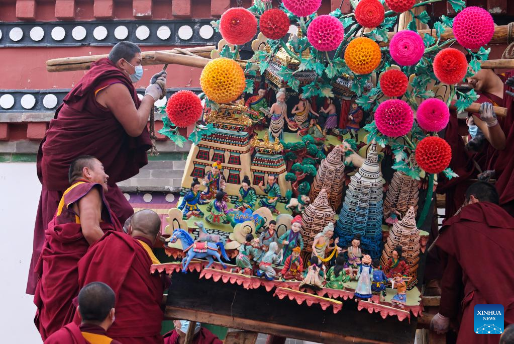 Butter sculptures exhibited at Taer Monastery in NW China's Qinghai-Xinhua