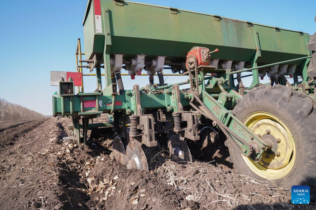 Spring ploughing underway in China's Heilongjiang-Xinhua