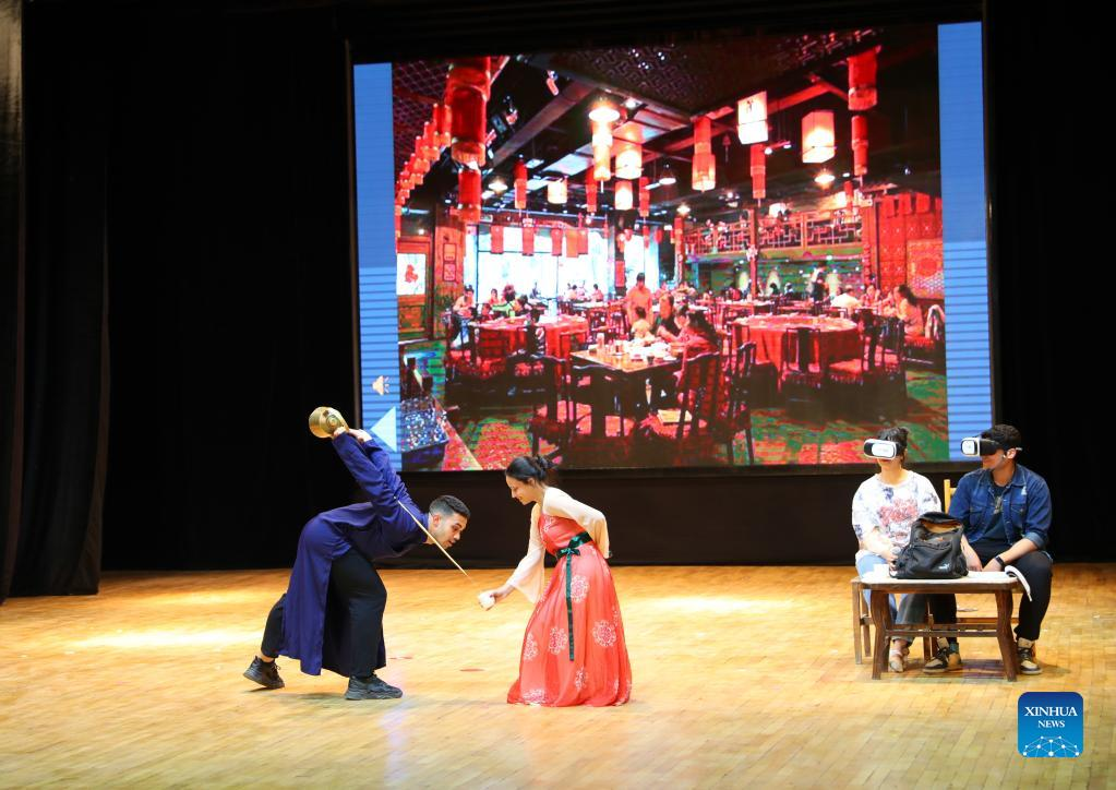 "Chinese Bridge" competition for university students concludes in N ...