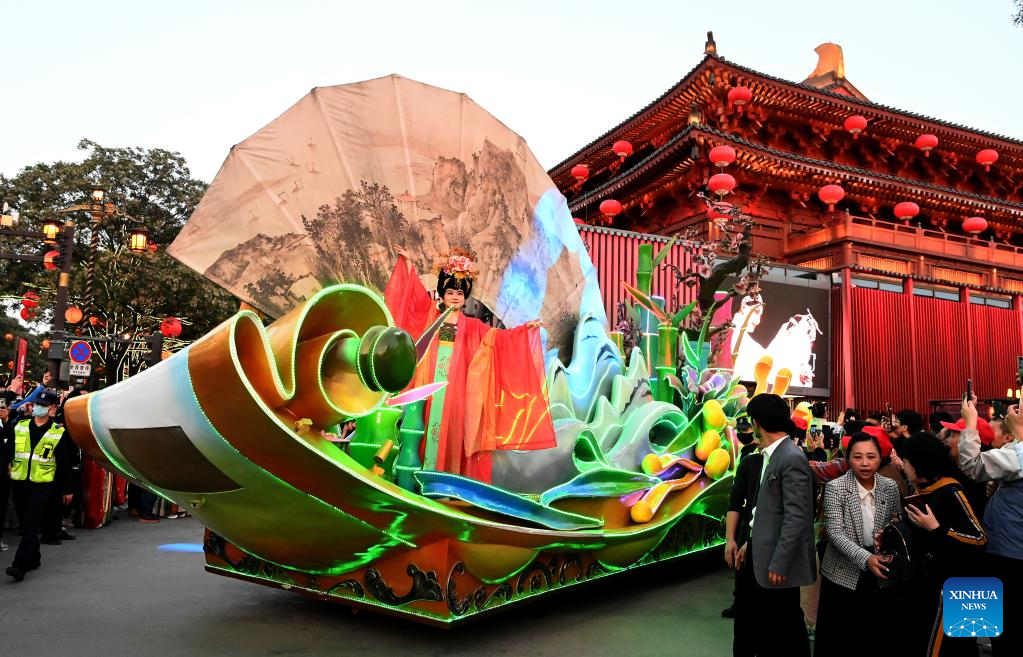 In pics: Datang Everbright City, tourist landmark of Xi'an, NW China-Xinhua