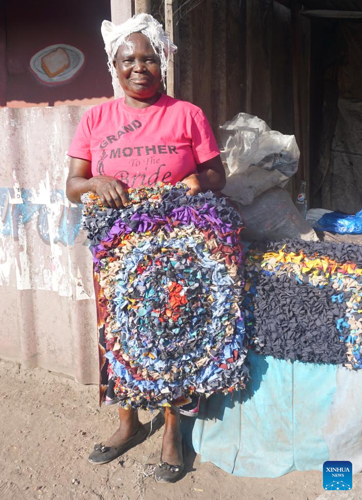 Feature: Zambian grandma makes mats, rugs with recycled materials-Xinhua