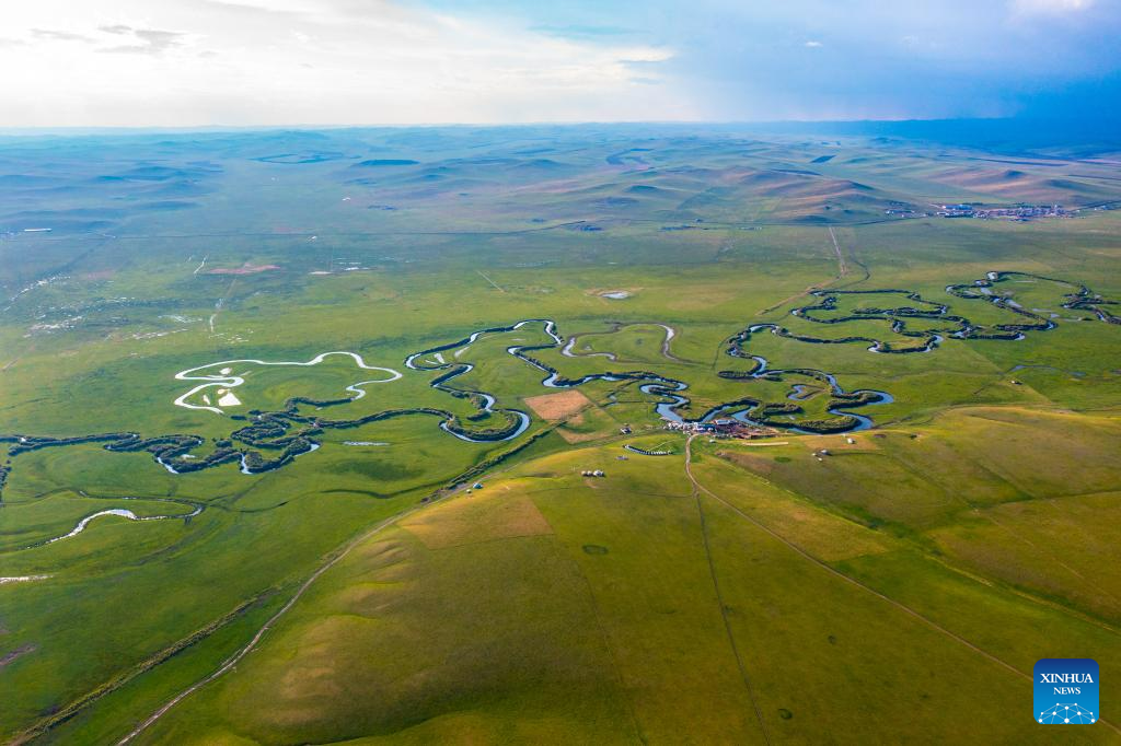 Scenery of grassland in Xilingol League of N China's Inner Mongolia-Xinhua
