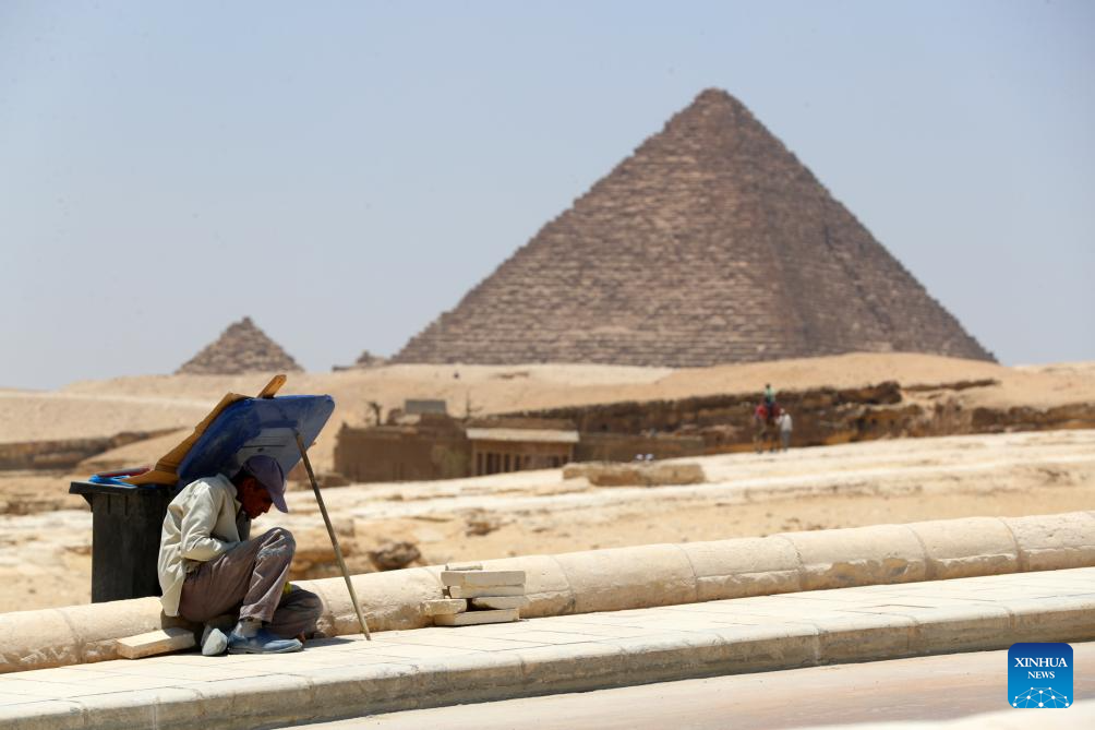 Heatwave hits Giza, Egypt-Xinhua