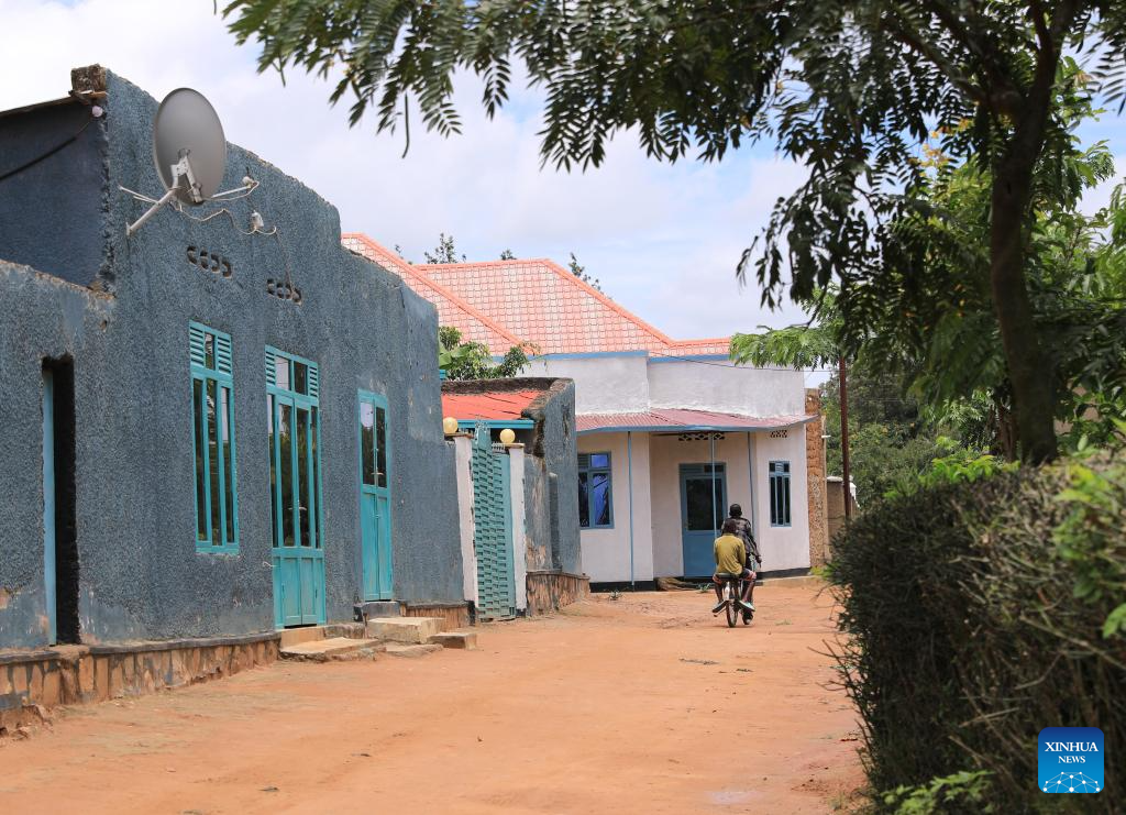 Genocide survivors and offenders coexist in Rwandan reconciliation ...