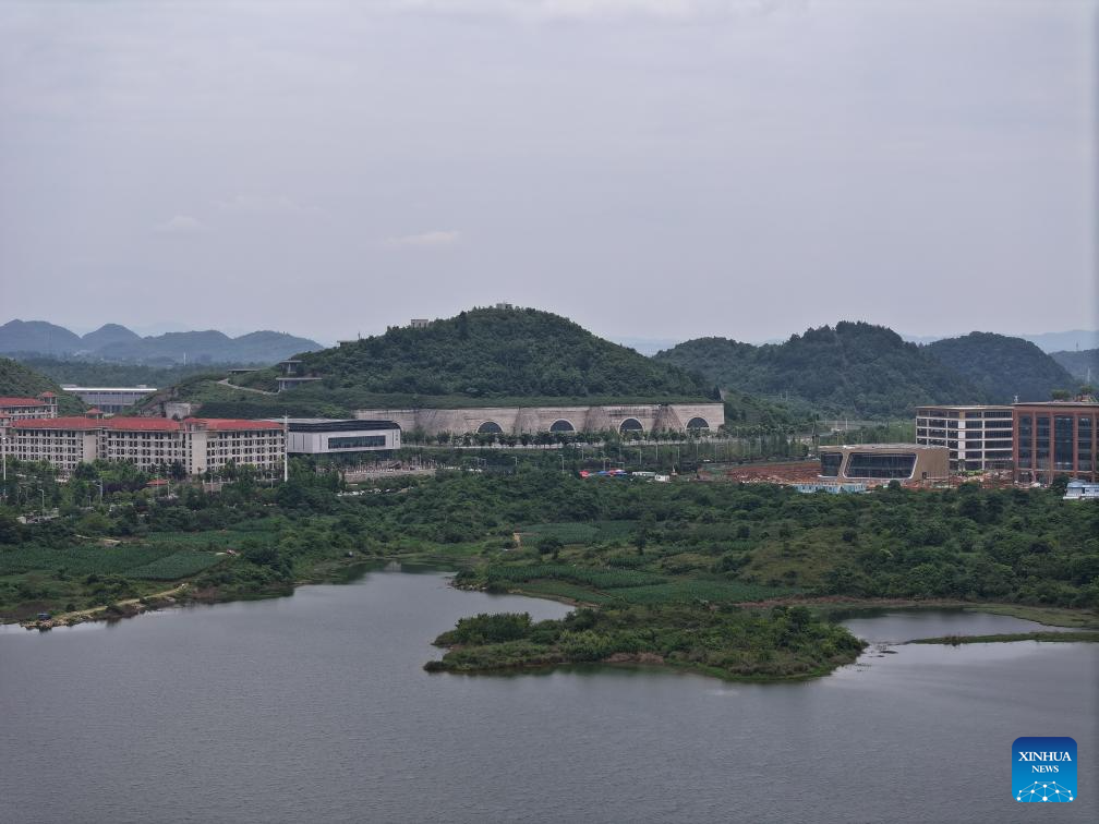 A glimpse of China's big-data hub in Guizhou, SW China-Xinhua