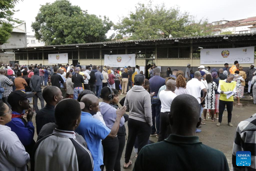 Mozambicans vote for new leaders-Xinhua