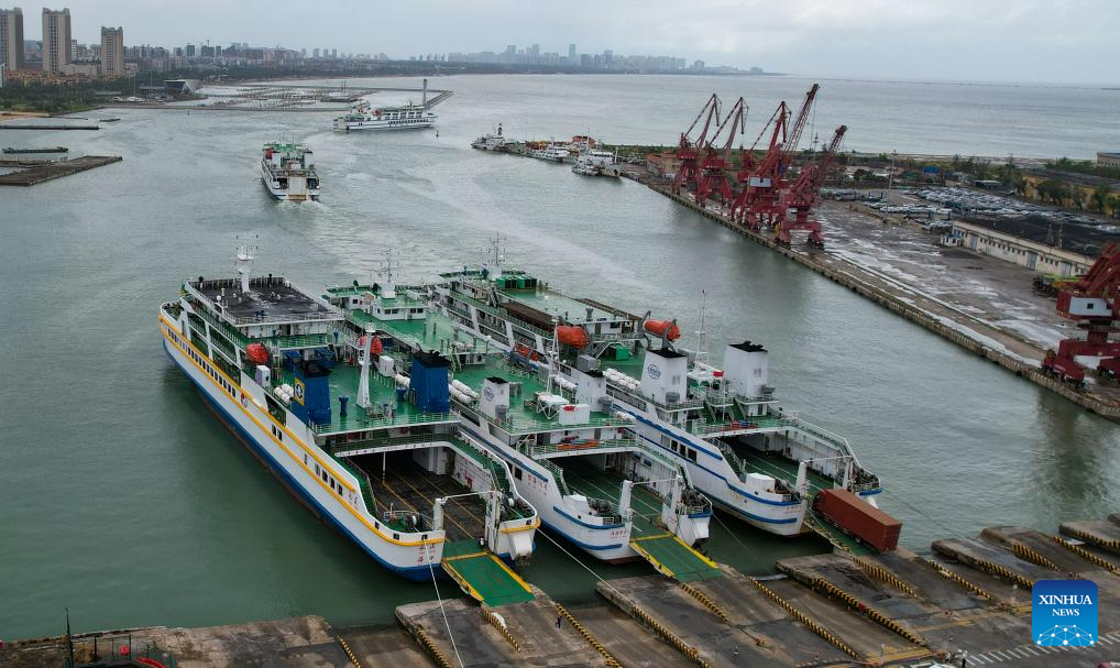 Port service in Haikou resumes operation-Xinhua