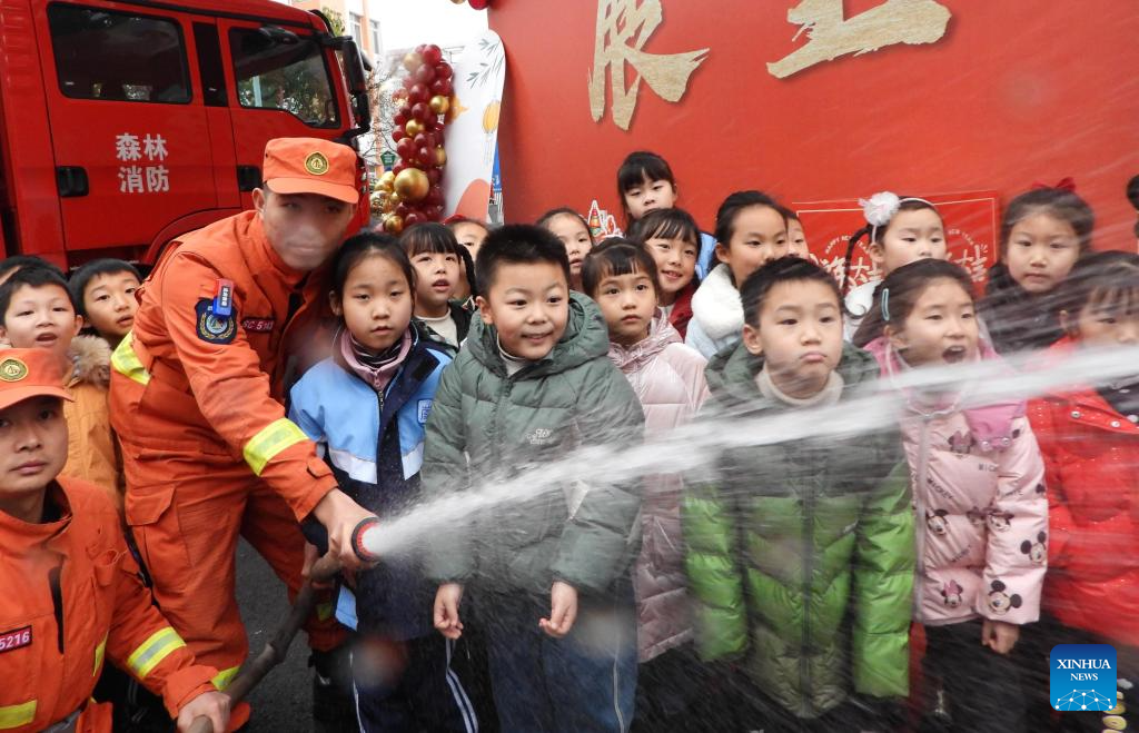 Students embrace new semester with diverse "first lesson" across China ...