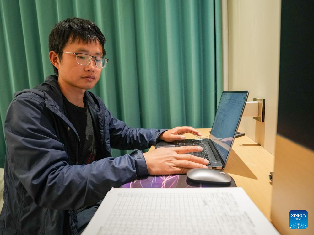 A young researcher's journey from recording to eco-protection-Xinhua