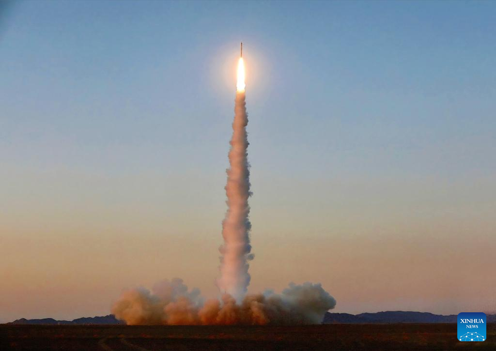 China's CERES-1 rocket launches new satellites-Xinhua