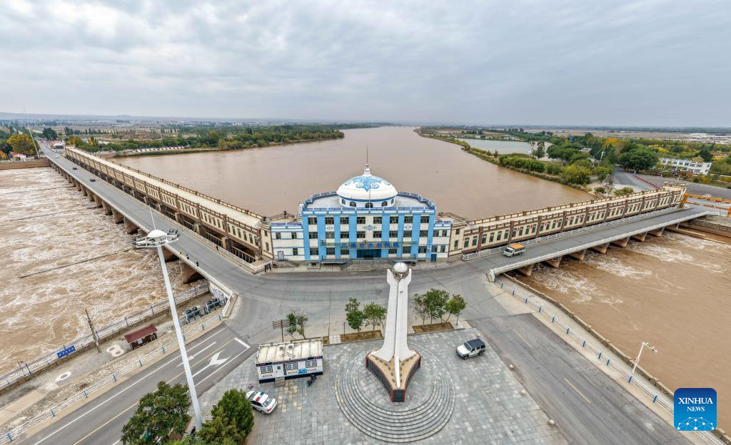 Seasonal irrigation underway in Bayannur, N China's Inner Mongolia-Xinhua