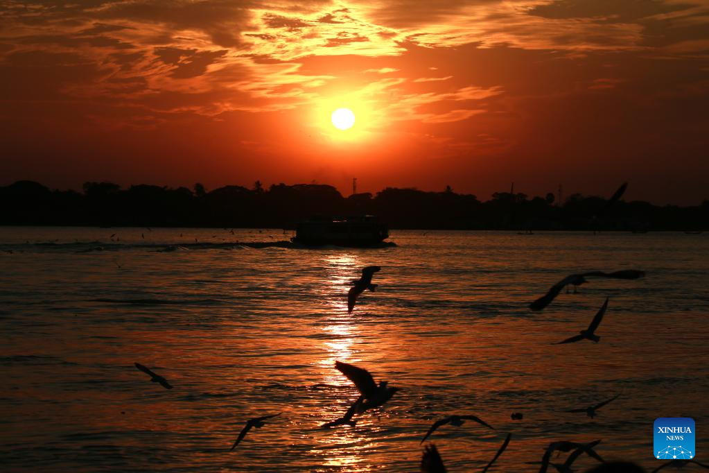 Sunset scenery in Yangon, Myanmar-Xinhua