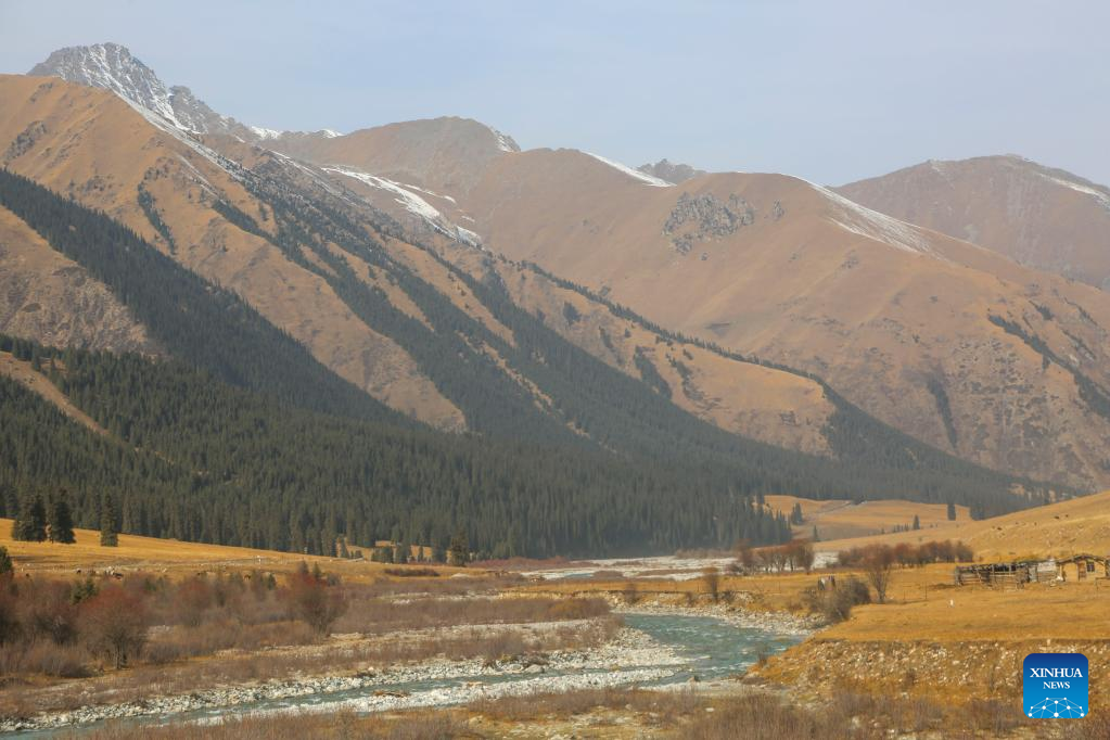 Autumn scenery of Xiata valley in NW China's Xinjiang-Xinhua