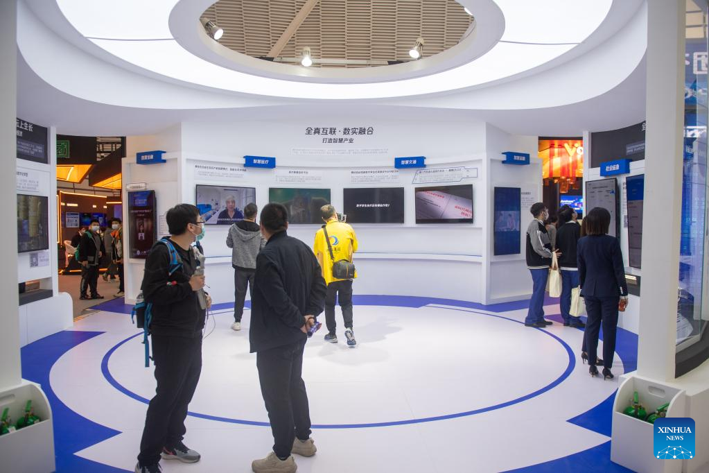 Light of Internet Expo kicks off in Wuzhen, east China's Zhejiang-Xinhua
