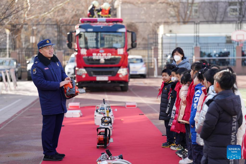 Primary and middle school students in Beijing return to school for ...