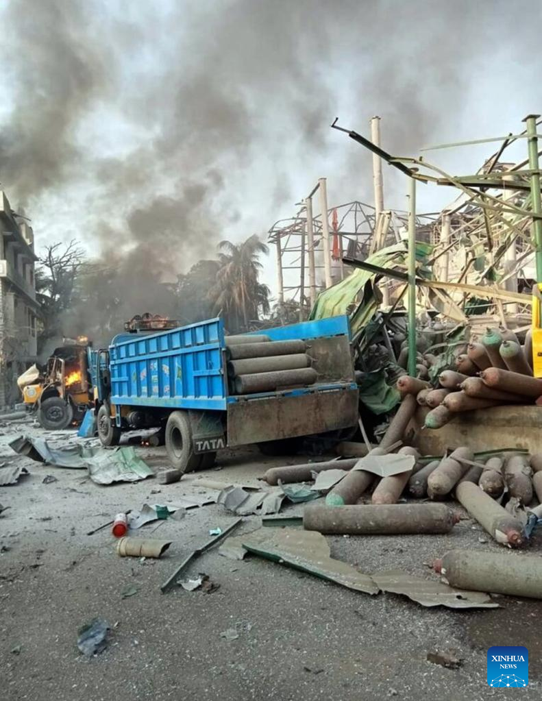 Explosion in Bangladesh's oxygen refilling plant leaves 5 dead, dozens ...