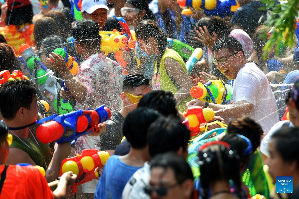 Songkran Festival celebrated across Thailand-Xinhua