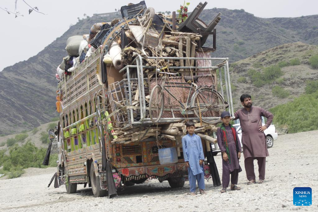 Around 600 Afghan refugees return home recently from Pakistan-Xinhua