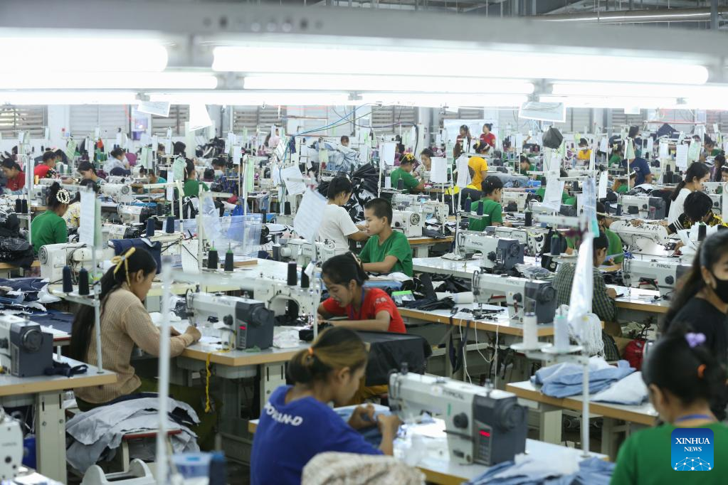 Myanmar earns 384 mln USD from garment exports in April-Xinhua