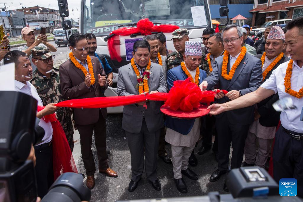 1st batch of Nepali haylage on way to China-Xinhua