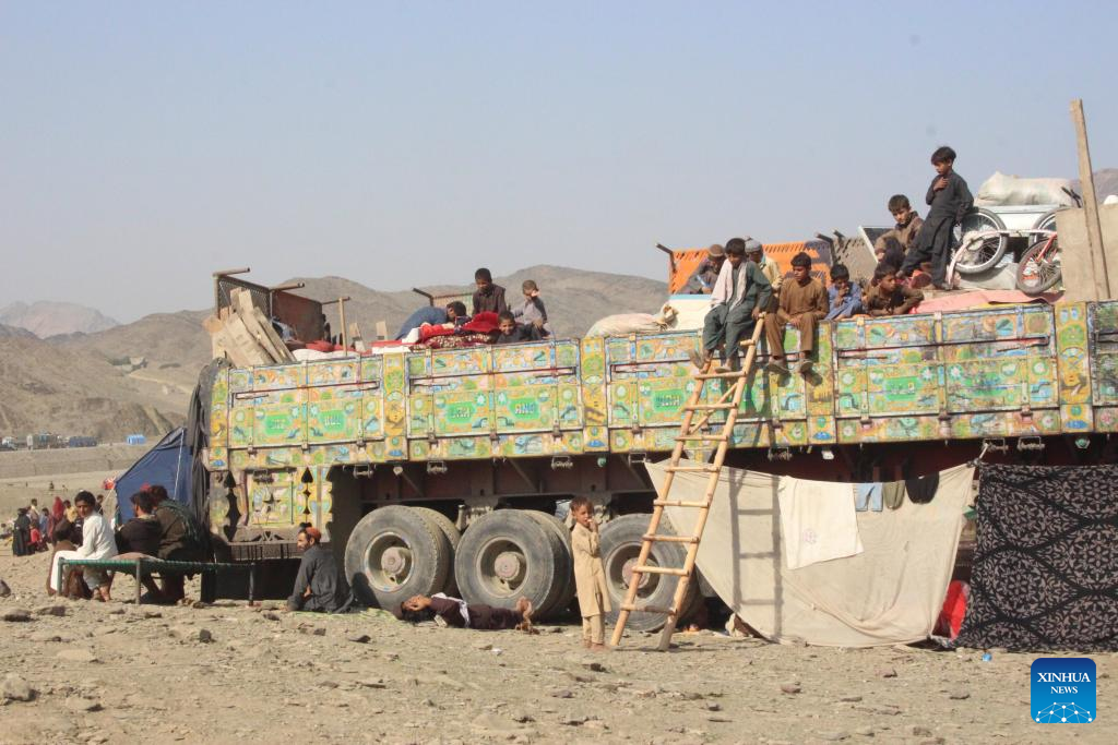 Afghan gov't to build shelters for returned refugees-Xinhua