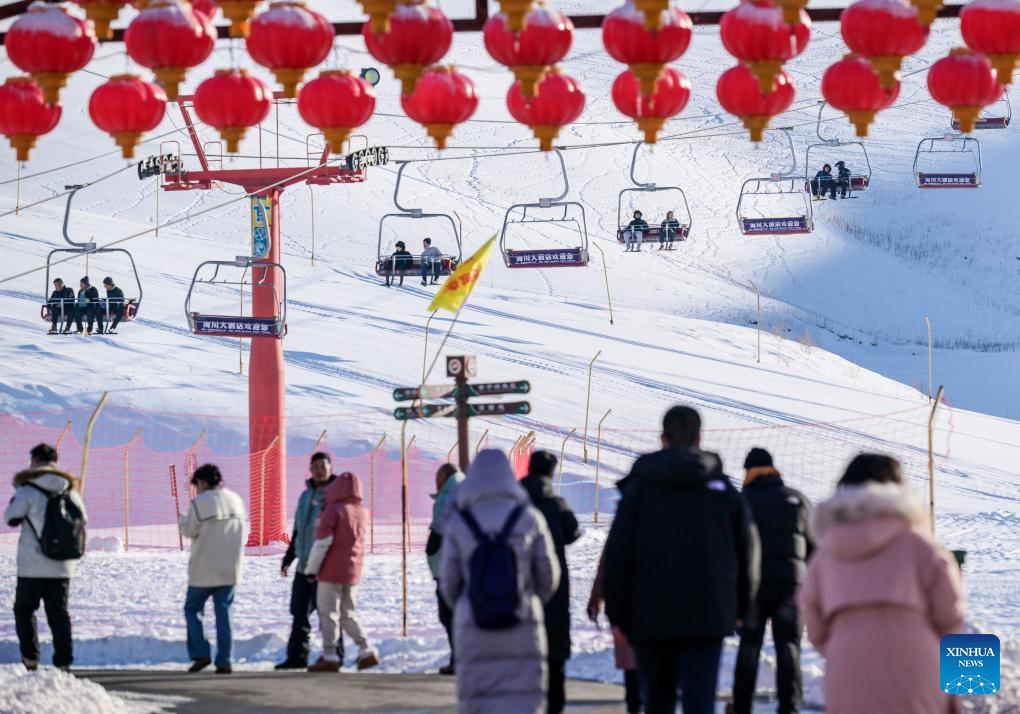 In pics: ski resort in Xinjiang-Xinhua
