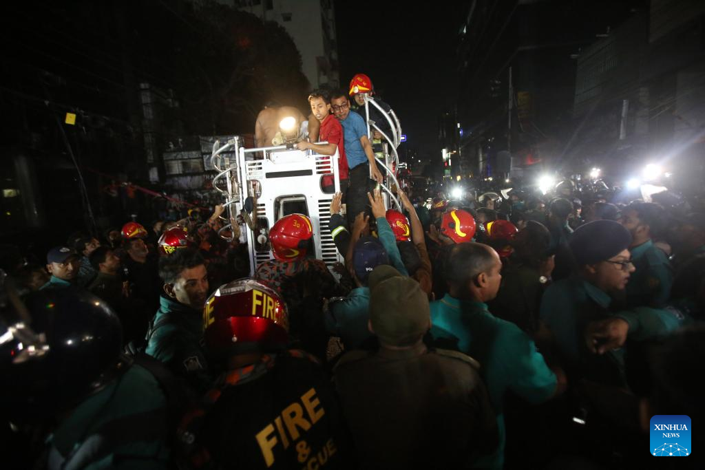 At least 43 dead as devastating blaze rips through high-rise building ...