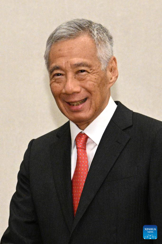Singapore's Lee Hsien Loong to relinquish office in May, calling for ...