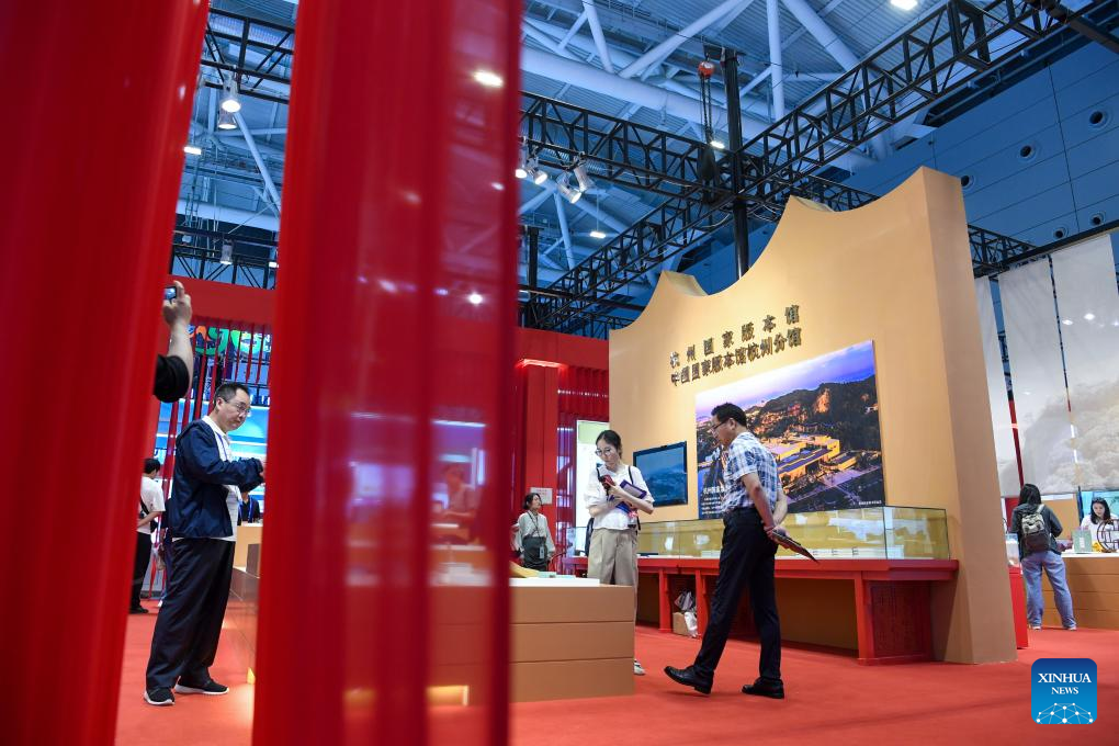 Int'l cultural industries fair opens in south China metropolis-Xinhua