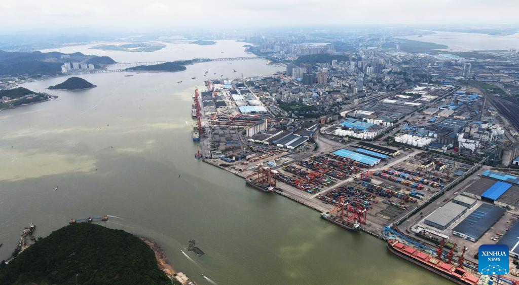 A glimpse of logistics hubs in Guangxi, S China-Xinhua