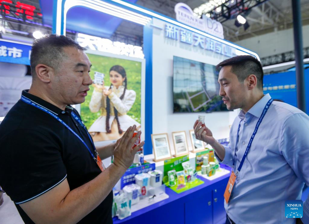 Mongolian exhibitor seeks trade opportunities at 8th China-Eurasia Expo ...