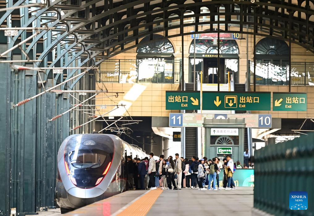 China expects 175 million railway trips in National Day holiday travel ...