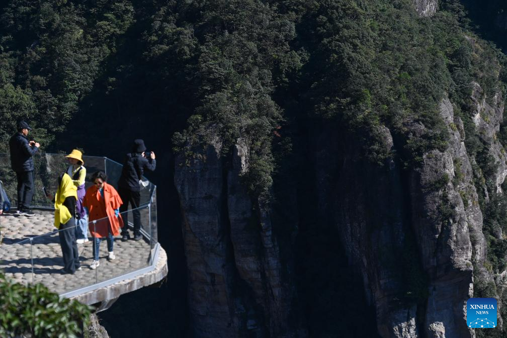 Yandang Mountain in east China attracts millions of visitors-Xinhua