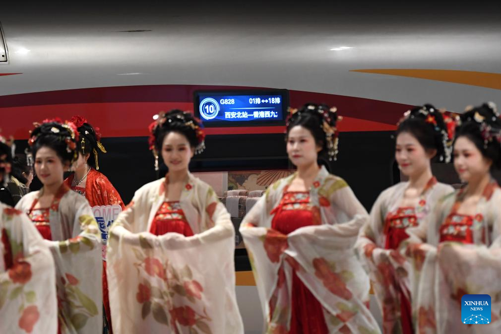 Two direct high-speed rail routes link China's Shaanxi and Hubei with ...