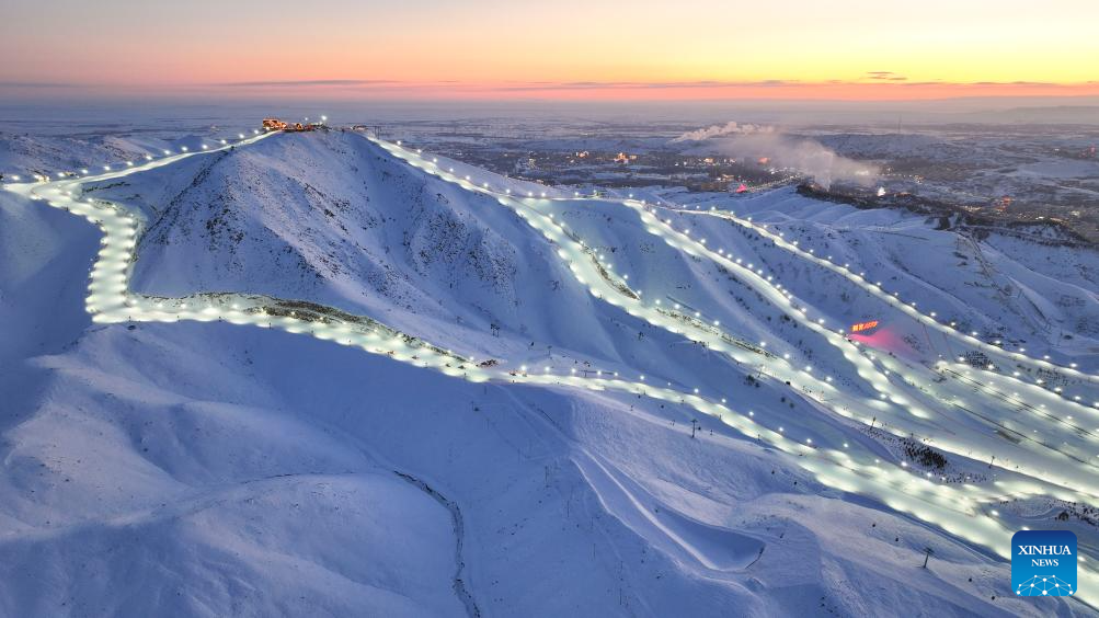 Ice-and-snow industry boosts winter tourism in Altay, China's Xinjiang ...