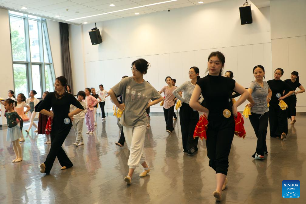 Construction of public cultural spaces promoted in China's Shanghai-Xinhua