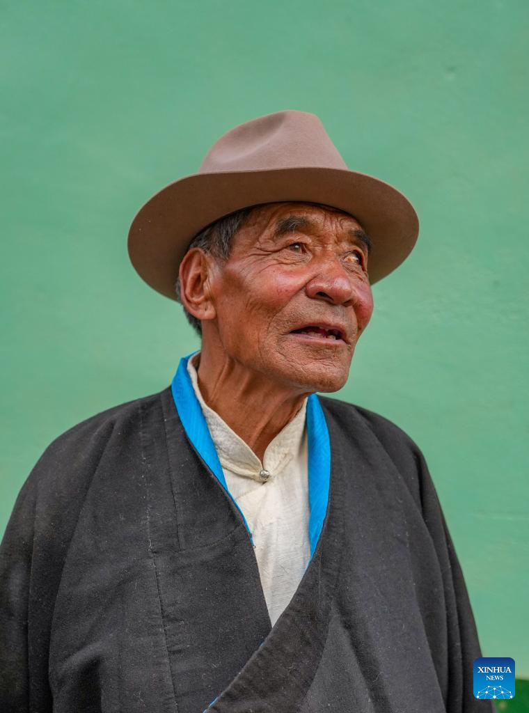 Former serf witnesses tremendous development of China's Xizang-Xinhua