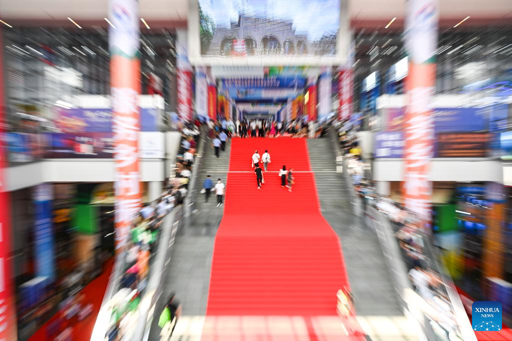 19th China-ASEAN Expo opens to public-Xinhua