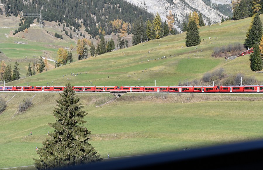 Swiss railway company claims record for world's longest passenger train -Xinhua