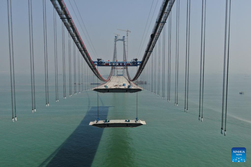 Lingdingyang bridge under construction in south China's Guangdong-Xinhua