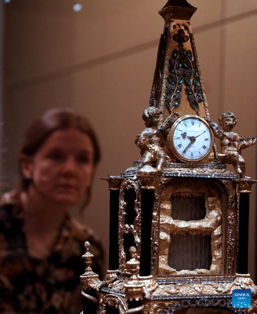 Antique clocks from China's Palace Museum on exhibition in London-Xinhua