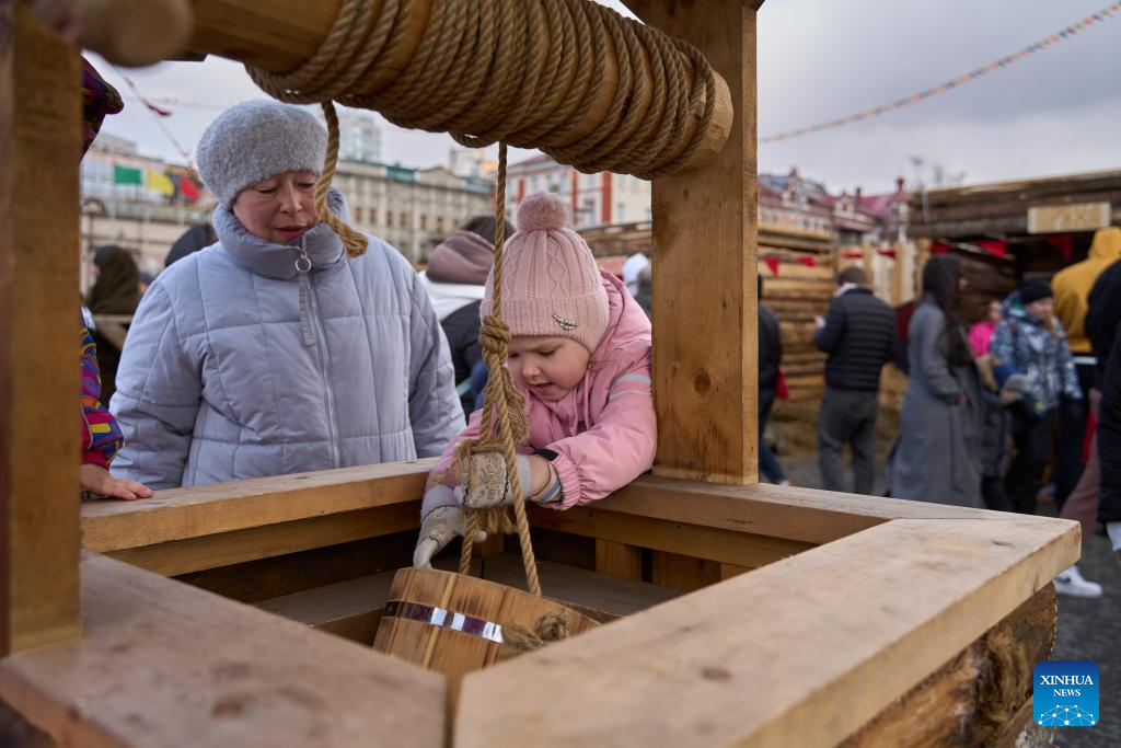 People celebrate Maslenitsa in Vladivostok, Russia-Xinhua