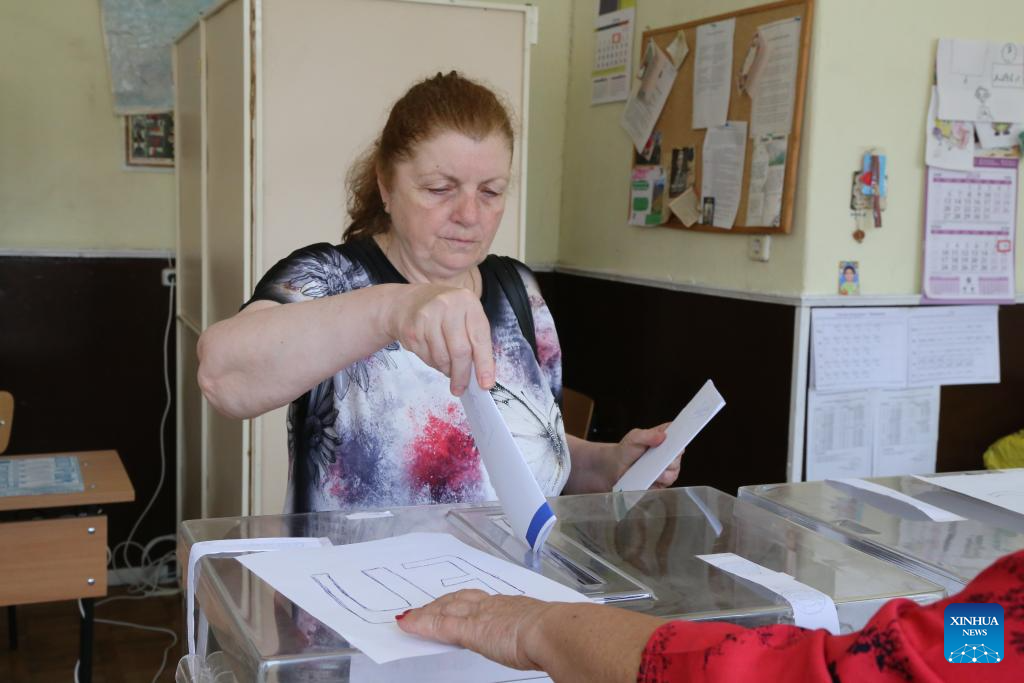 Bulgarians vote in elections for National Assembly, European Parliament ...